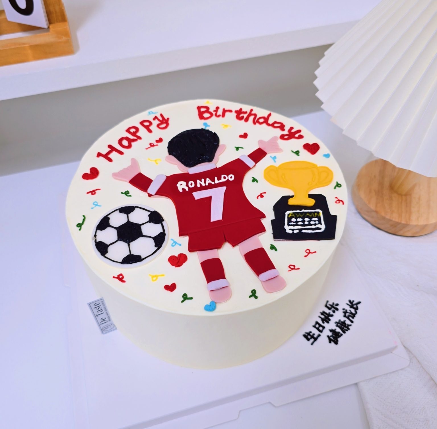 Homepage - De Taste - Custom Cakes Singapore